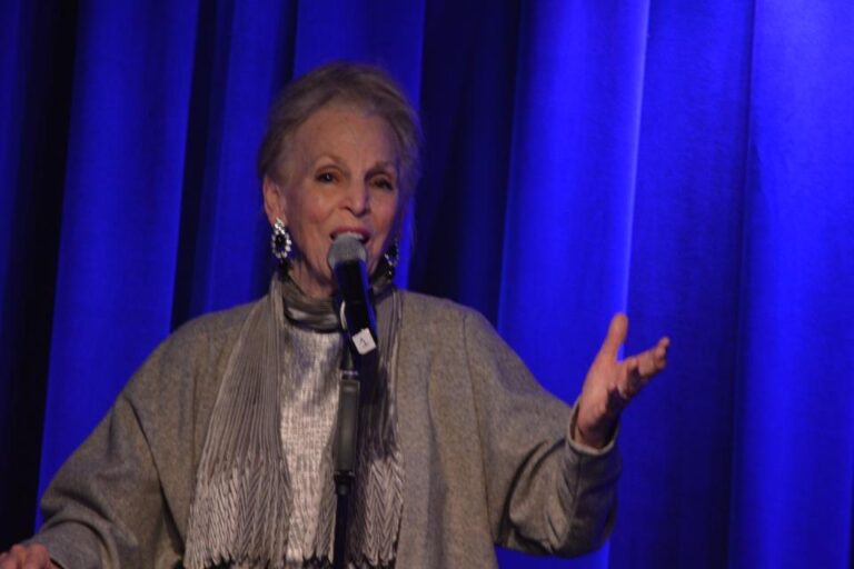 Peter Leavy Celebrates 90th Birthday Royally at Laurie Beechman