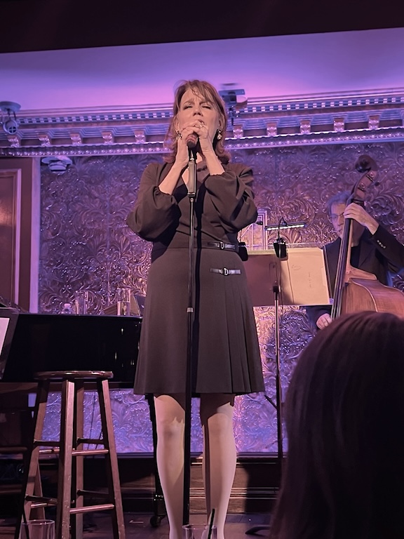 BETH LEAVEL SHAKES THE RAFTERS AT 54 BELOW - Theater Pizzazz